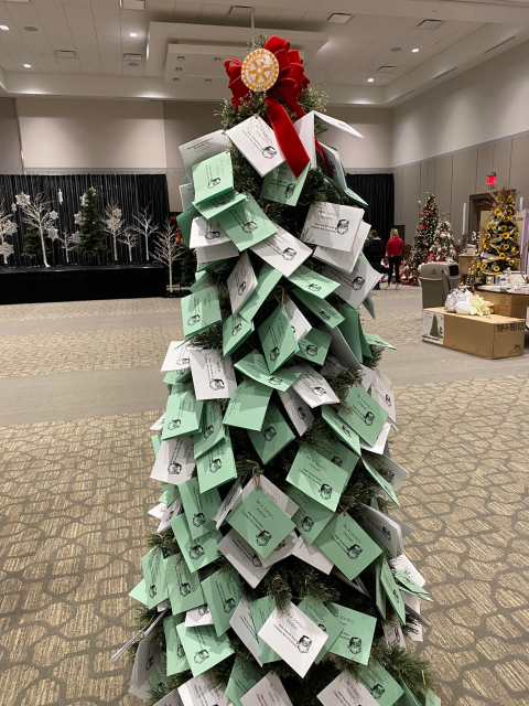 Santa’s Community Effort Angel Trees Now Up; Donations Accepted | Basin Now